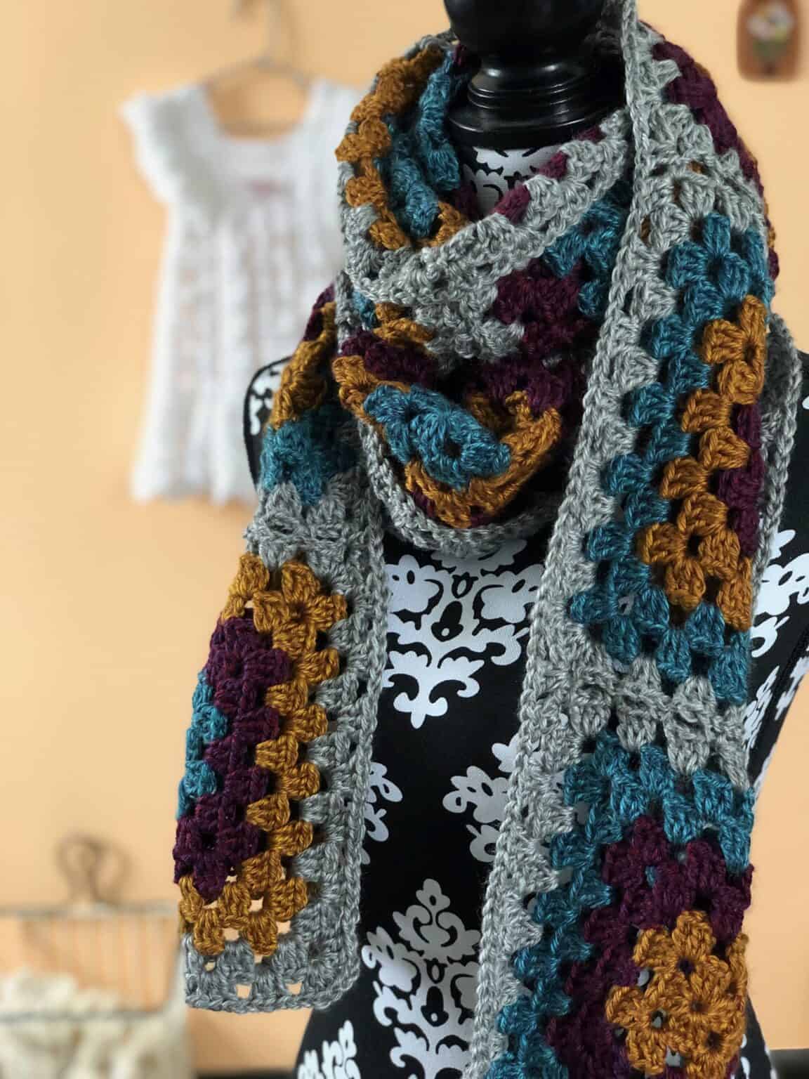 The perfect Granny Scarf to ward off the chilly temps | MadameStitch