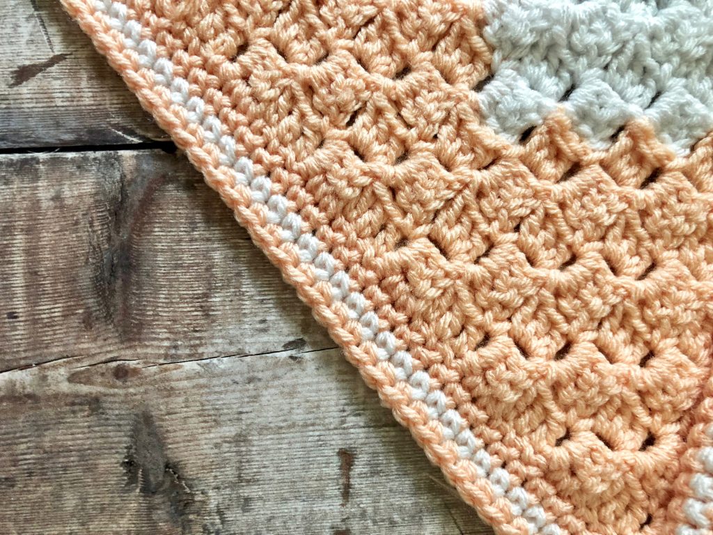 How to crochet the perfect C2C crochet border | MadameStitch