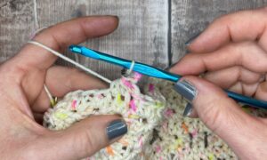 Learn how to successfully work the crochet star stitch in rounds ...
