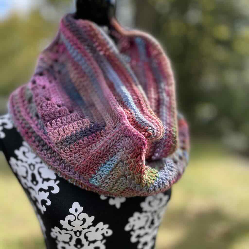 A cozy warm granny square infinity scarf crochet pattern | MadameStitch