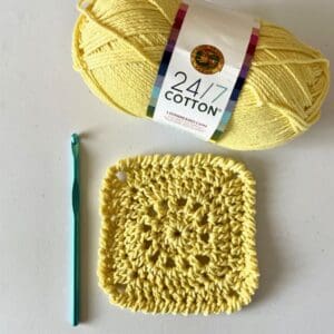 A sun-inspired crochet coaster for a cool summer vibe | MadameStitch
