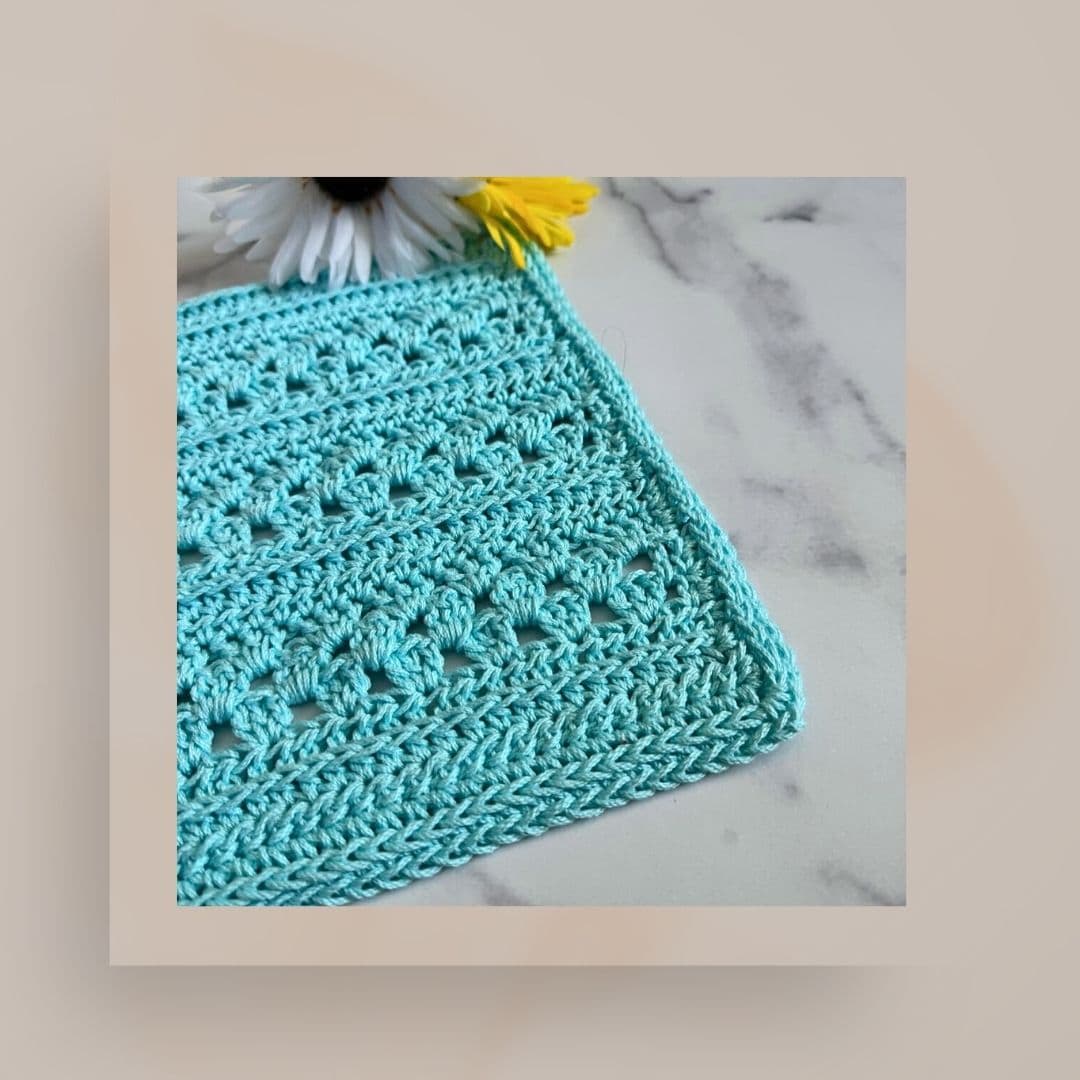 A beautiful textured crochet washcloth for a luxurious daily beauty ...